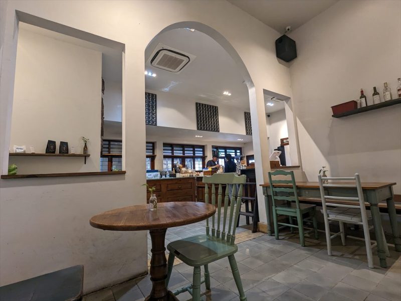 オンベ・コーヒー・メンテン（Ombé Kofie Menteng） - TABINCI